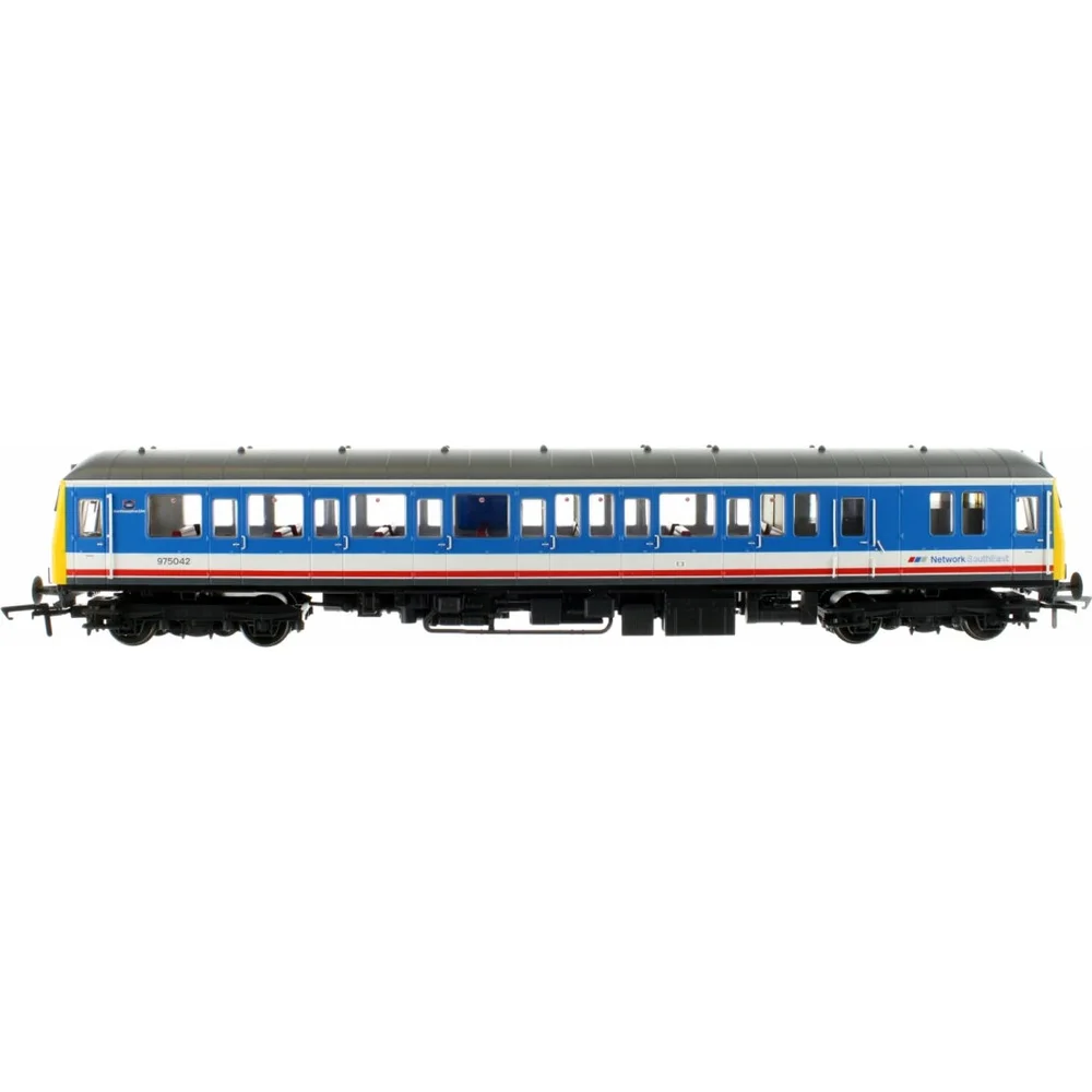 Dapol 4D-015-006S BR Class 122 975042 NSE Red, White & Blue